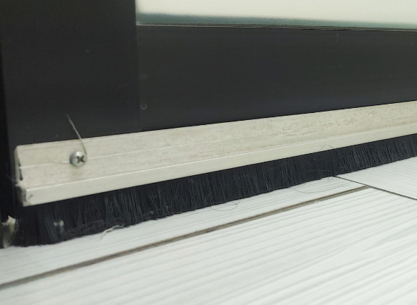 The Rise of Pest Control Brushes in Managing Rodents and Birds | Yew ...